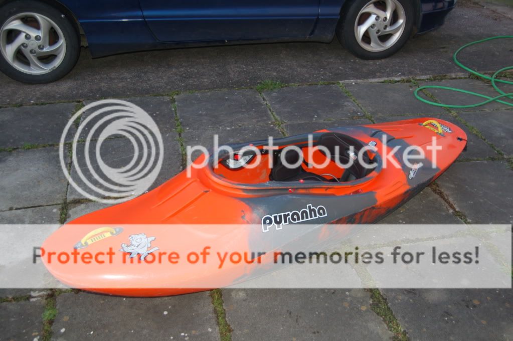 Pyranha Recoil Large - The UK Rivers Guidebook